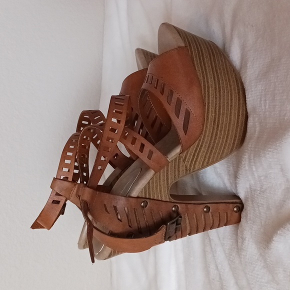 Jessica Simpson | Shoes | Jessica Simpson Leather Platforms | Poshmark